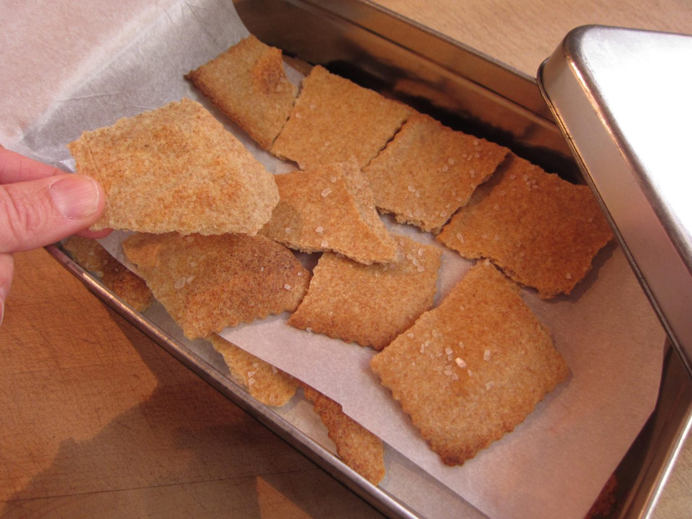 Recipe: Sourdough Crackers - Gardenerd