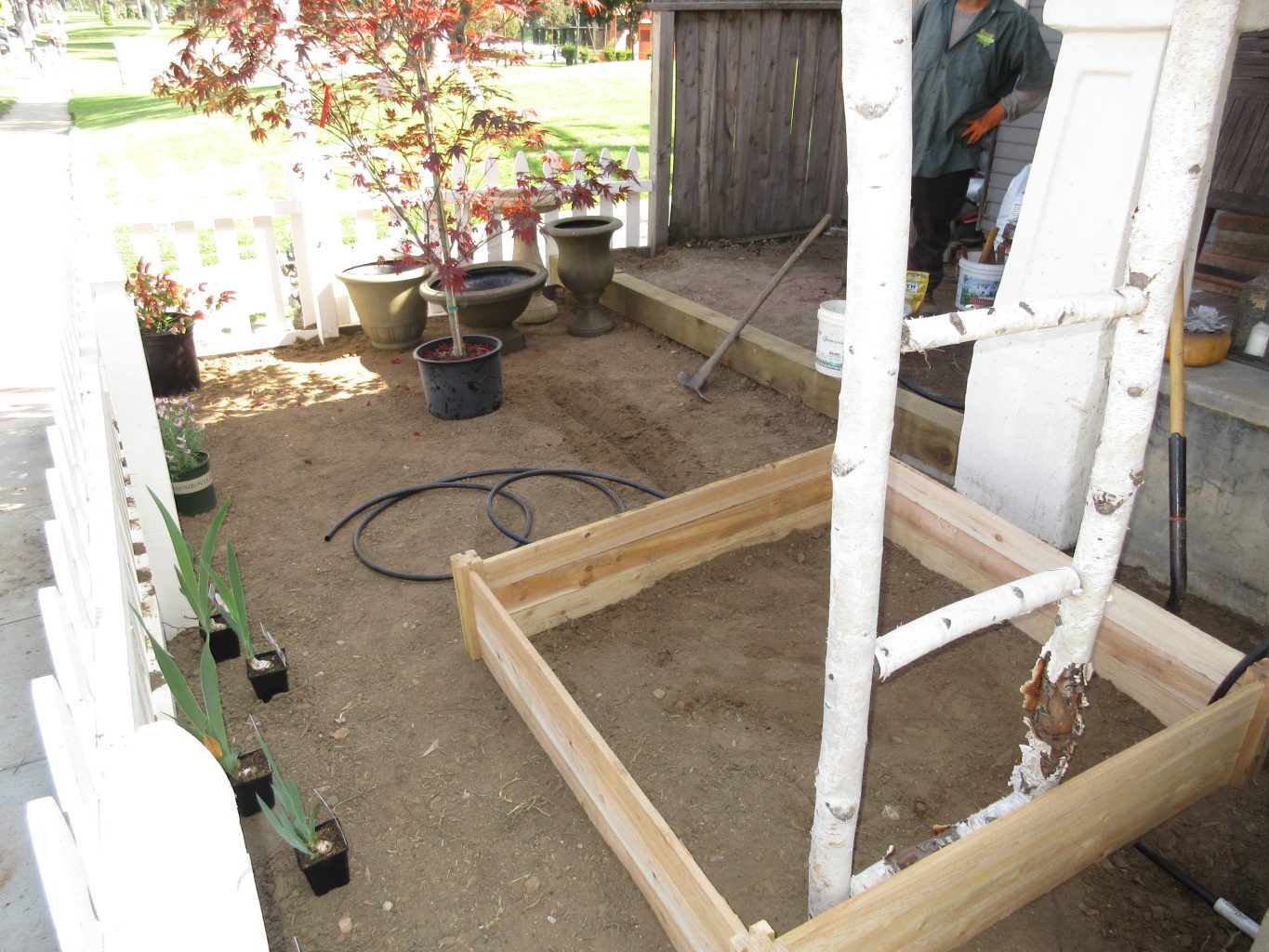 Design: Tiny Front Yard Farm - Gardenerd